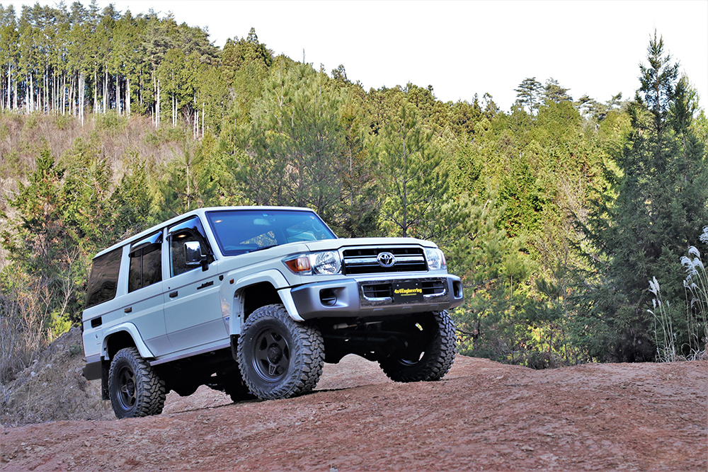 LANDCRUISER70(GRJ76) - フォーバイフォーエンジニアリングサービス : 4x4 Engineering Service