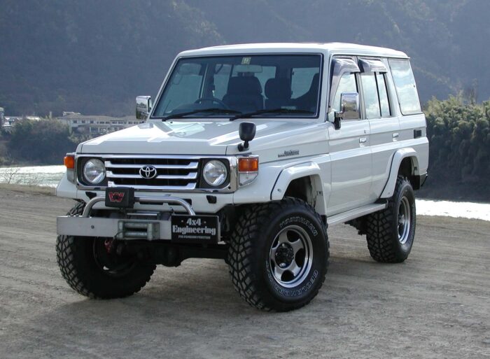 BRADLEY V Hyper Black Color 2 is on the line. - 4x4 Engineering Service