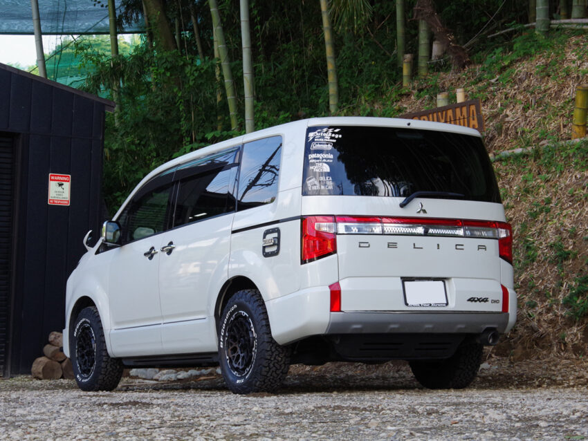 DELICA D5 - フォーバイフォーエンジニアリングサービス : 4x4 Engineering Service
