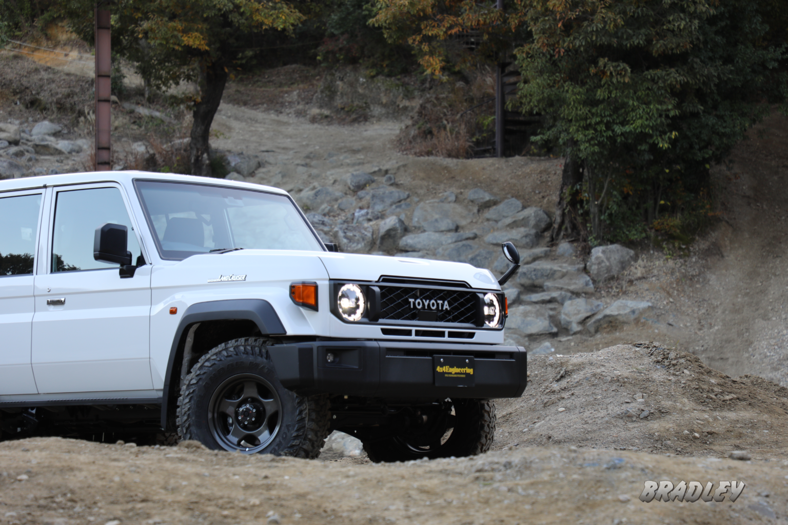 LANDCRUISER70(GDJ76) - フォーバイフォーエンジニアリングサービス : 4x4 Engineering Service