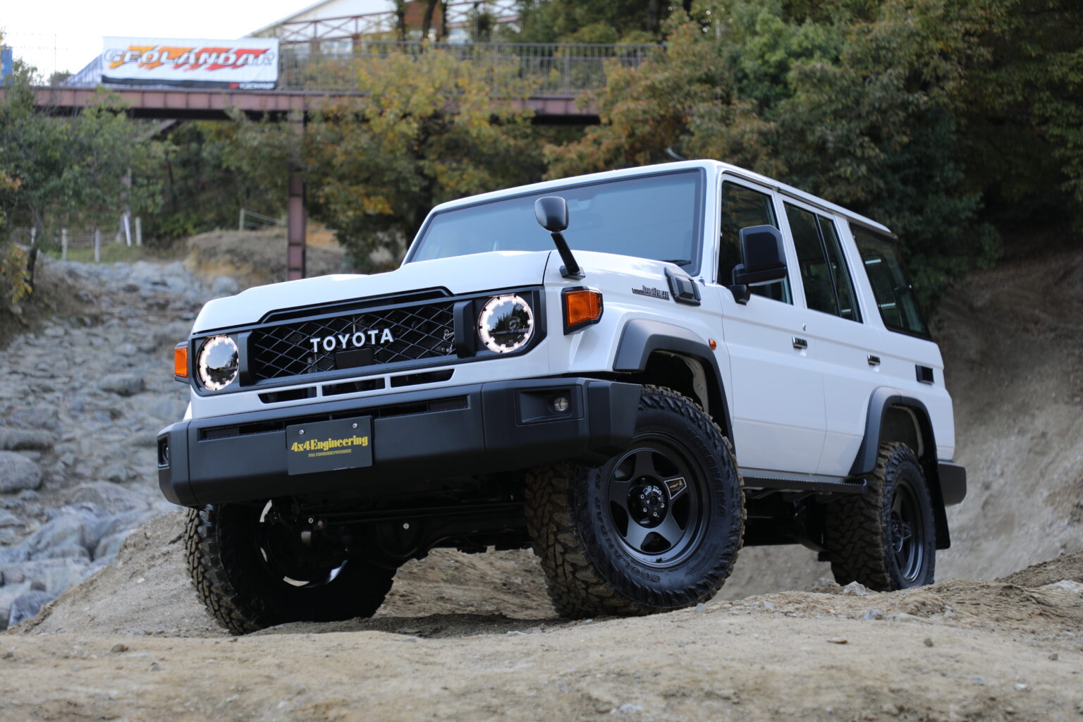 Forged Bradley 17" to fit the new Land Cruiser 70 (GDJ76). - 4x4 ...