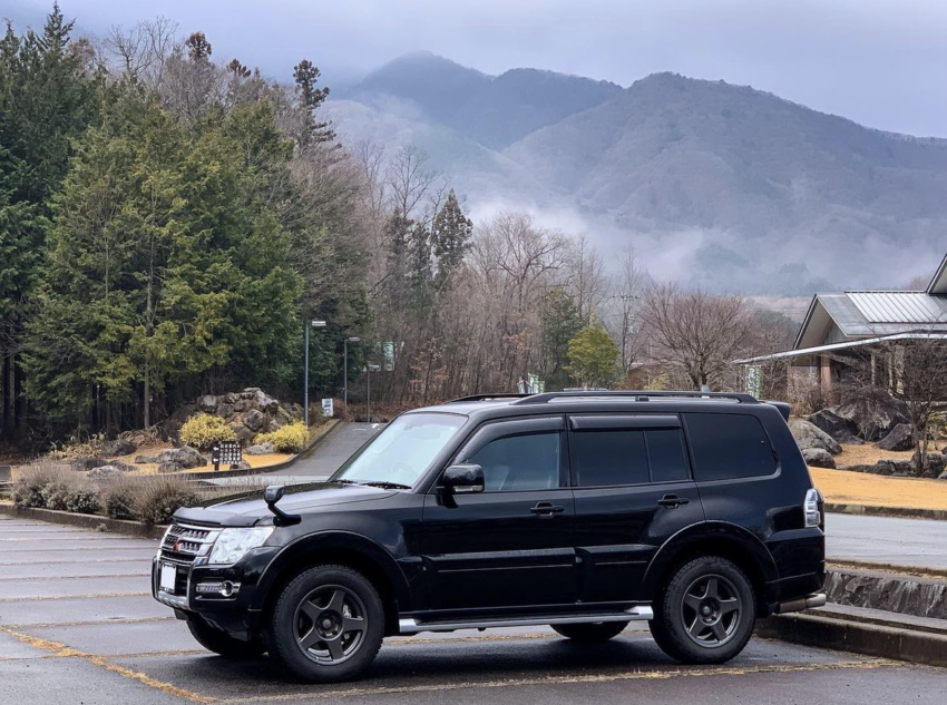 パジェロ(V97/98系)の4POTキャリパーに対応したブラッドレーシリーズ。 - フォーバイフォーエンジニアリングサービス : 4x4 ...